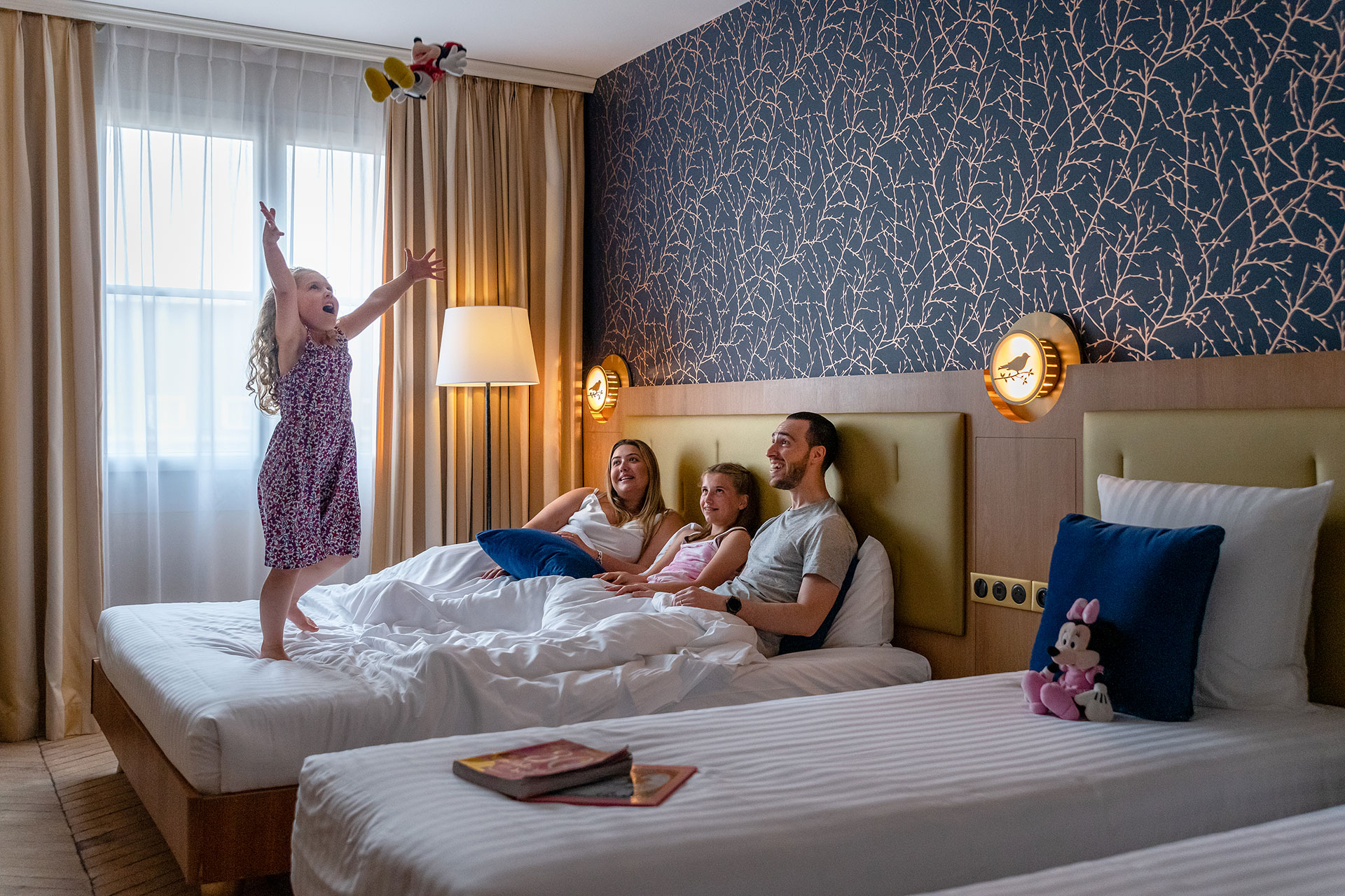 Hotel - Summer in Paris - Euro broadcast | Dream Castle - Dreamcastle Hotel - Summer in Paris - Euro broadcast | Dream Castle - Dreamcastle